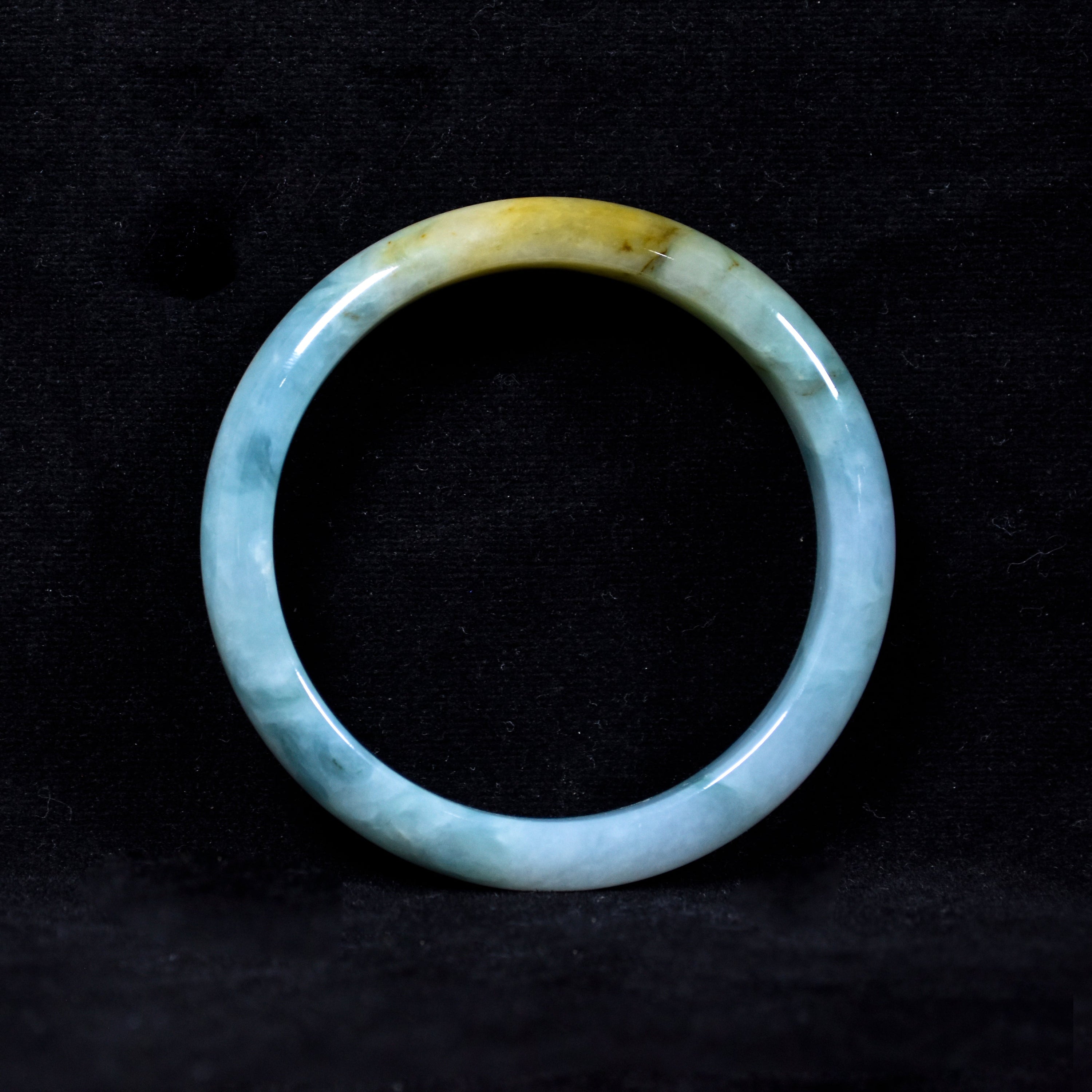 How to Choose the Right Jade Bangle Size and Shape – TATHATA